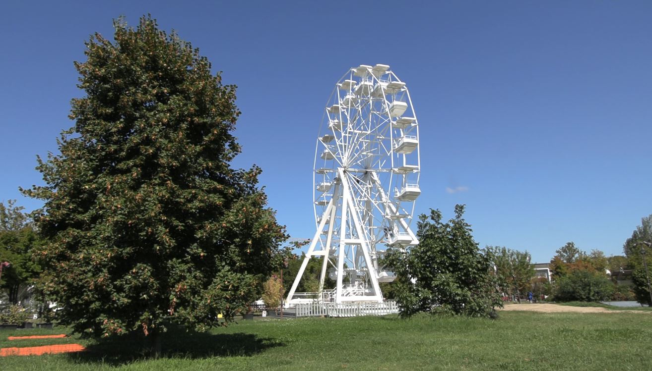 Addio alla ruota panoramica del Novi Sad. Sotto sequestro da agosto ...